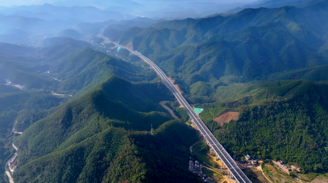 肇明高速广宁宾亨-高要小湘段今天通车！_南方+_南方plus