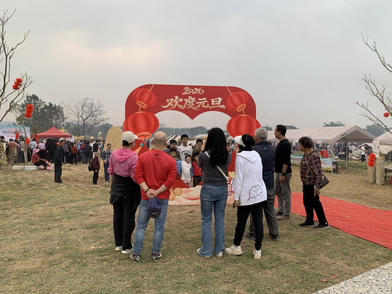 融合绽放，抢抓“鸡”遇——2026年金鸡镇科农文旅融合发展嘉年华暨“金鸡优品” 展销会活动盛大开幕_南方+_南方plus