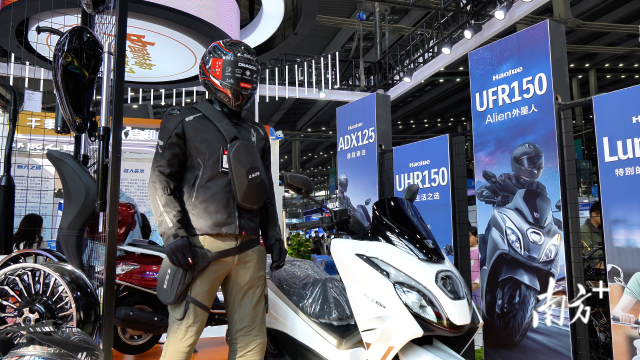 视频｜陕西爷爷相中江门摩托，喊话孙子：找到工作就买！_南方+_南方plus