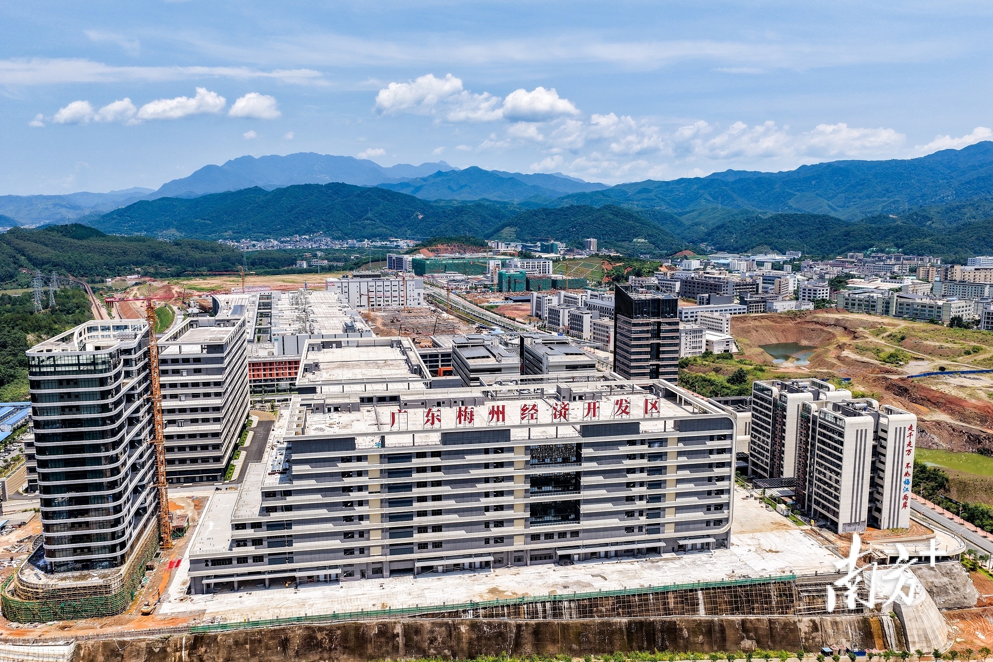 解锁苏区振兴的实干密码：梅州用“思想破冰”和“行动突围”给出答案_南方+_南方plus